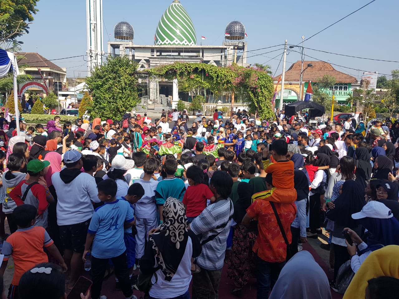 Gema Media | CAR FREE DAY BERSAMA FORUM KOTA MOJOKERTO SEHAT DI ALOON-ALOON