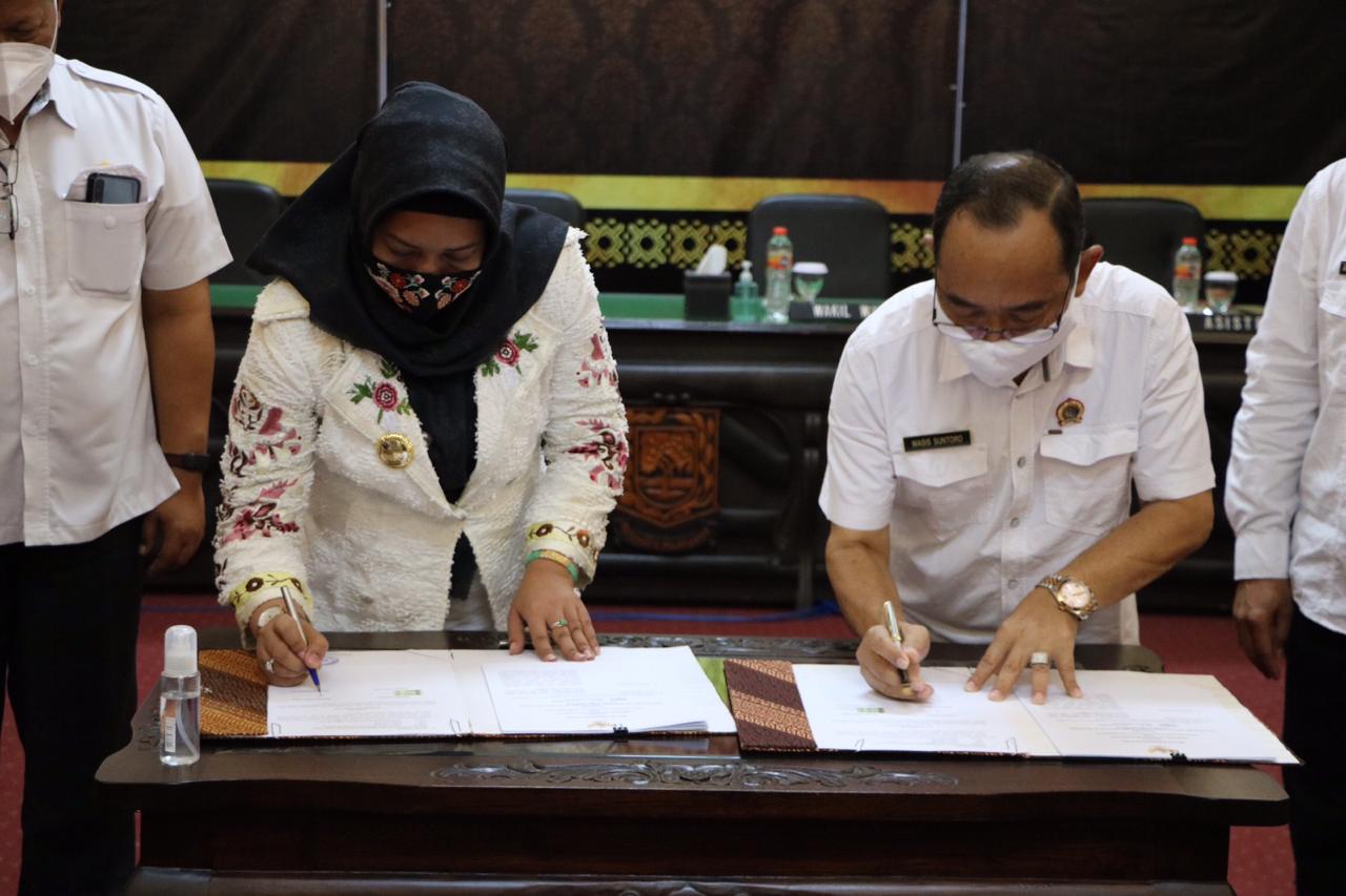 Gema Media | POLA TRIJUANG KINI DITERAPKAN, WALIKOTA TANDA TANGANI KESEPAKATAN DENGAN BPN