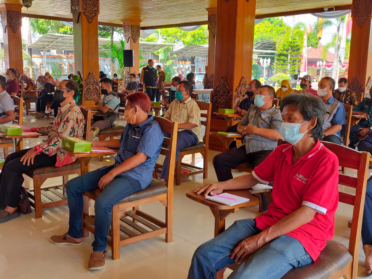 Gema Media | PETANI IKAN KERAMBAH WARNAI WISATA BHAHARI KOTA MOJOKERTO