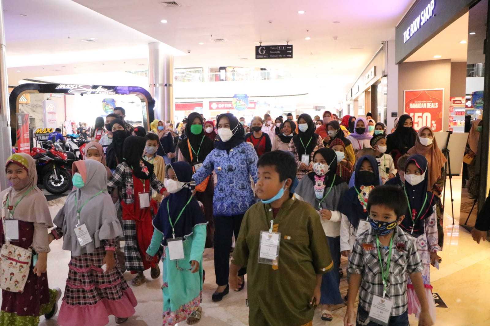 Gema Media | Senyum Bahagia Anak-Anak Yatim Kota Mojokerto Berbelanja ... Gema Media | Senyum Bahagia Anak-Anak Yatim Kota Mojokerto Berbelanja ...