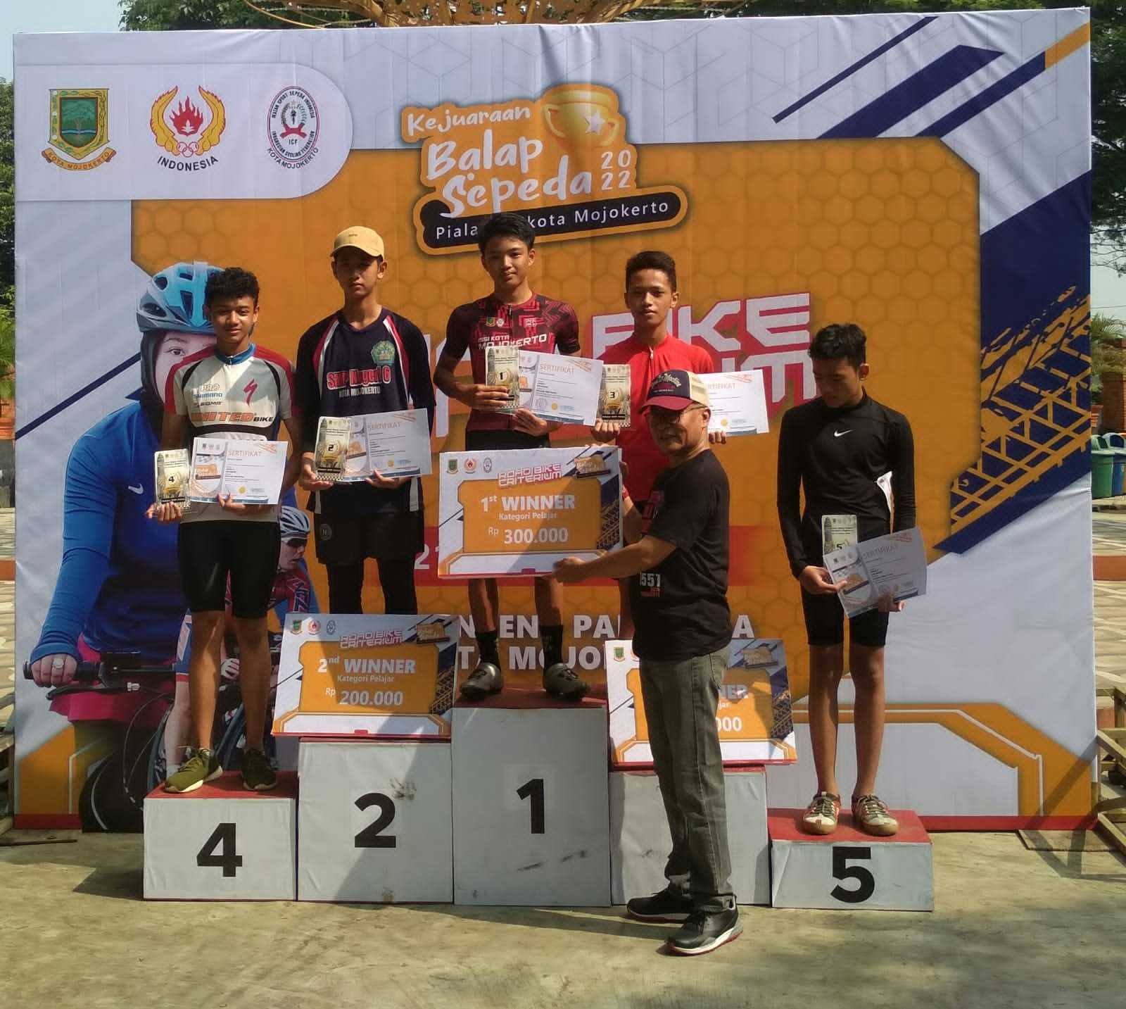 Gema Media | Jadi Kebanggaan, Marvel Atlet ISSI Kota Mojokerto Juara Road Bike Criterium Piala ...