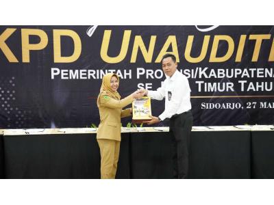 Gema Media | Wali Kota Mojokerto Serahkan LKPD Unaudited ke BPK