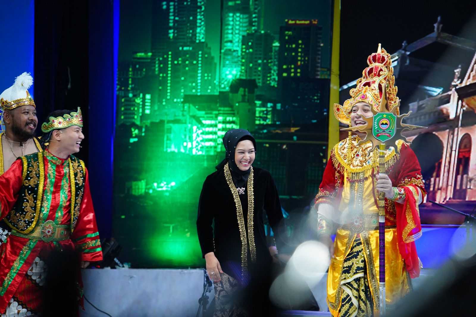 Gema Media | Tampil Dalam 'Semar Mesem', Penampilan Ning Ita Bikin Kaget