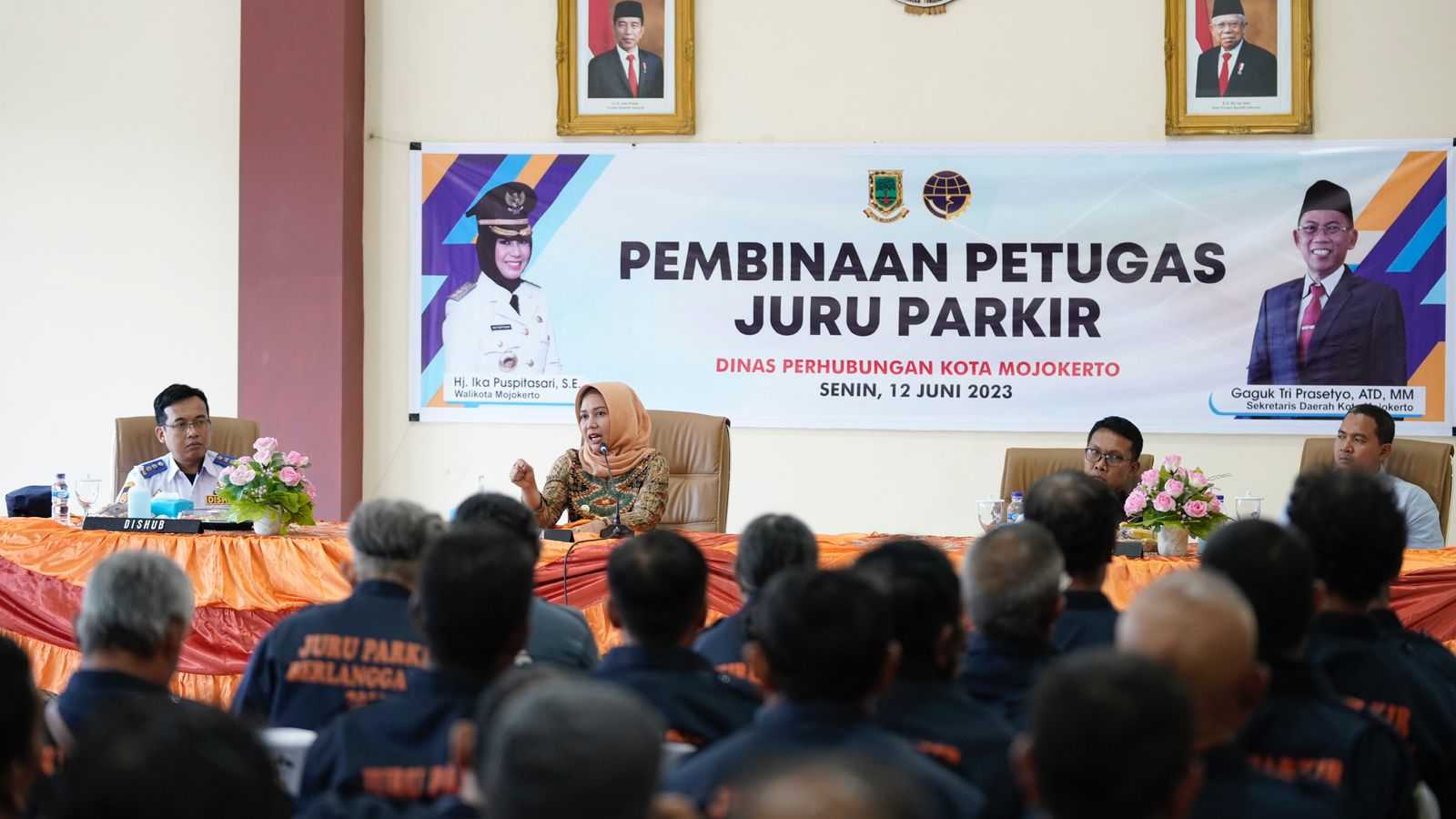 Gema Media | Pembinaan Petugas Jukir Berlangganan, Wali Kota Mojokerto ...